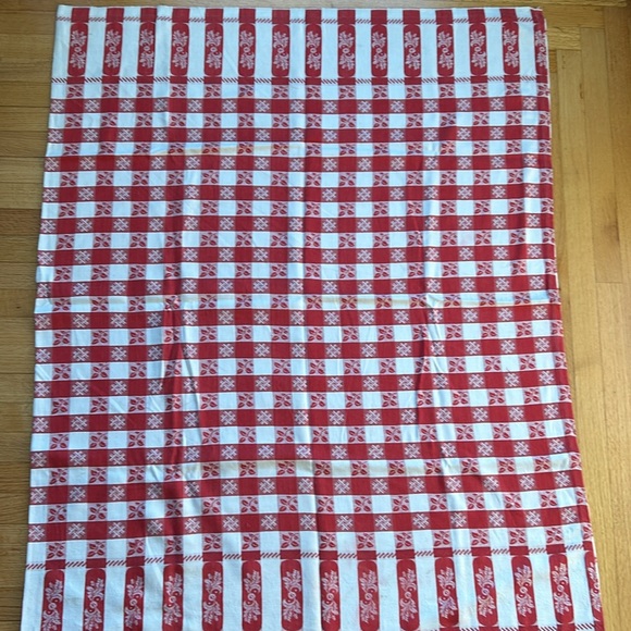 Dining | Vintage Red White Leaf Patterns Tablecloth 196s Picnic Table ...
